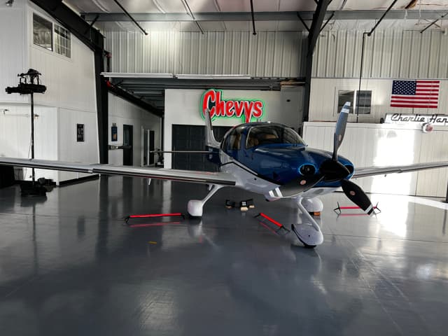Charlie Hangar - KUAO Airplane Space - Aircraft Hangar monthly rental ...